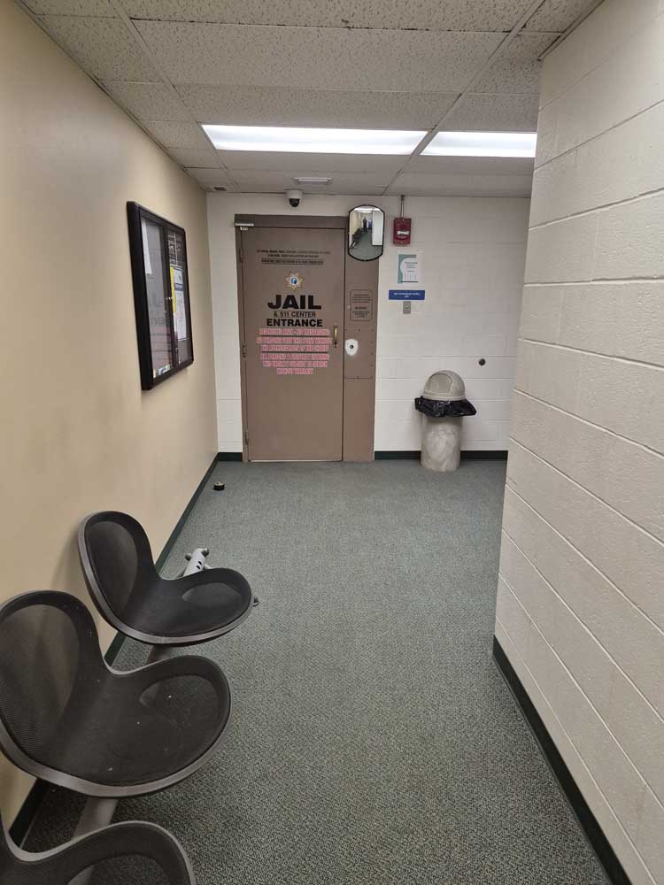 Police praise jail under new director; Accepting many more lawbreakers ...