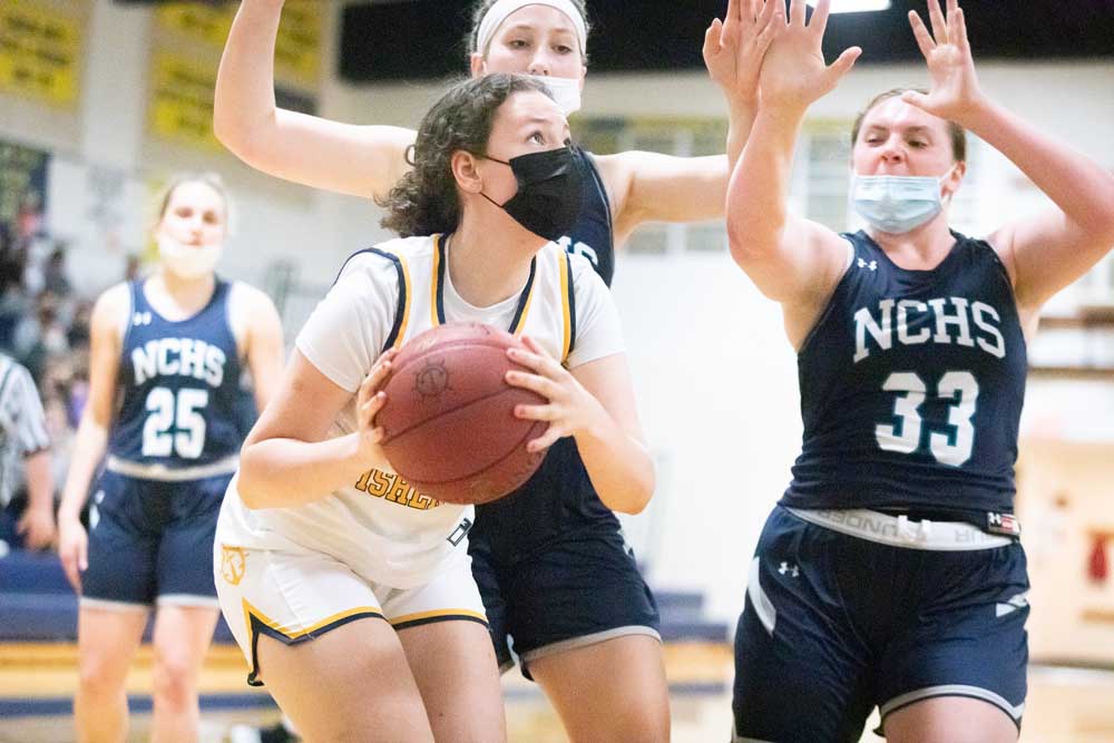 Lady Fishermen crush Wolverines 56-28 | Chinook Observer