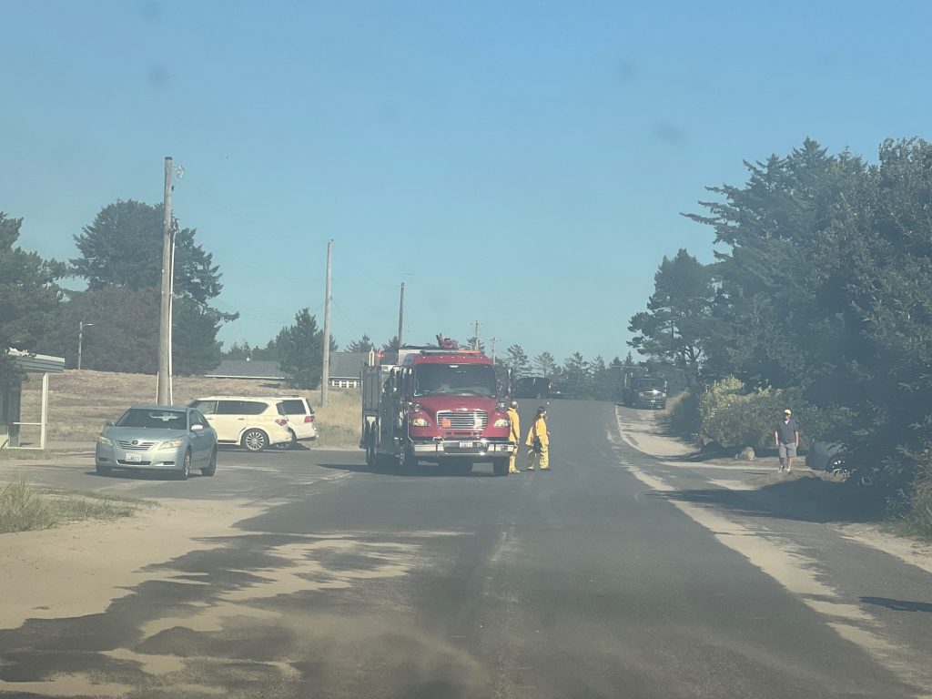 Ocean Park dune fire fed by north wind | Chinook Observer