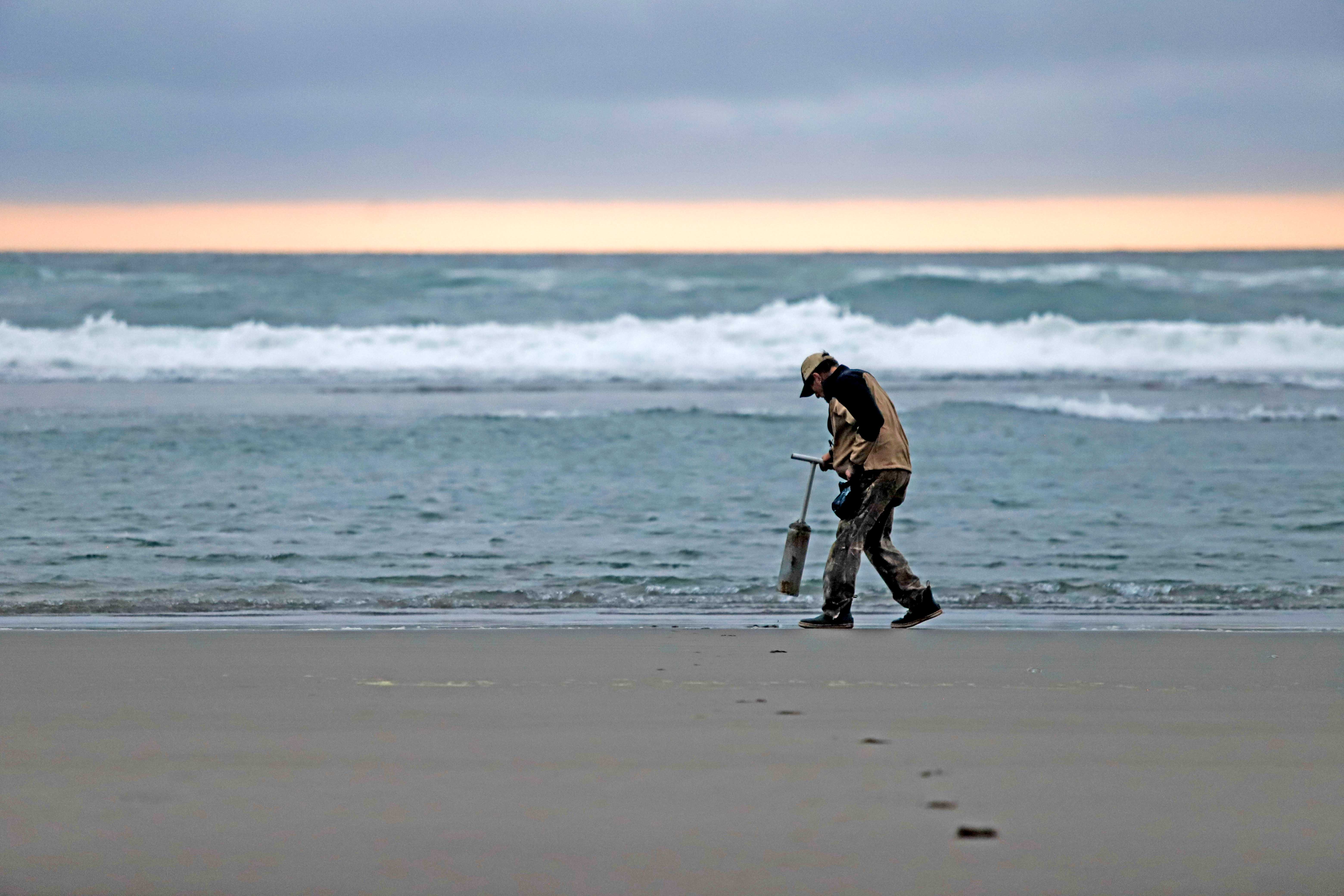 Digging into fall: Coast’s favorite sport now underway | Chinook Observer