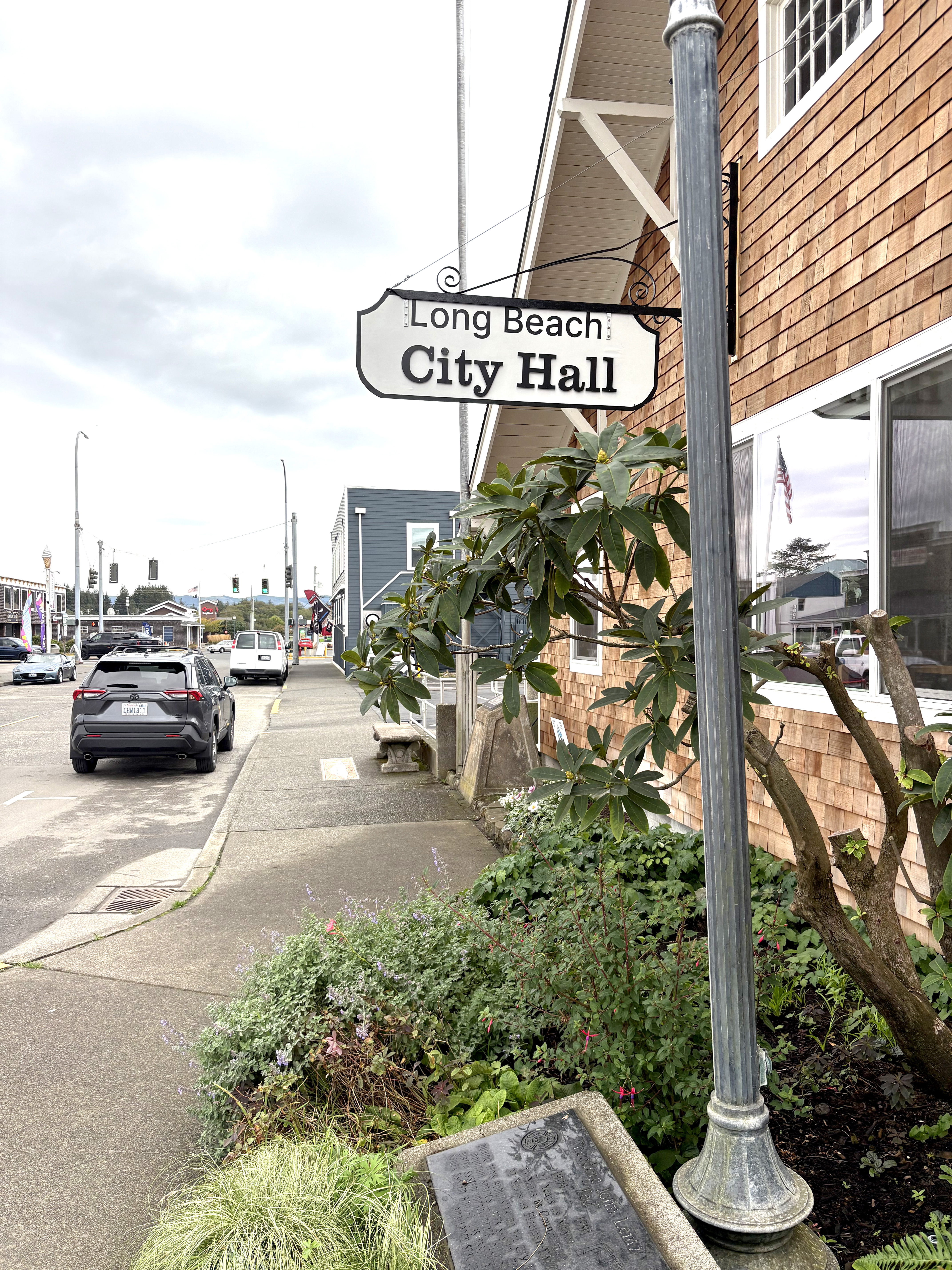 Long Beach approves pay raise for city workers | Chinook Observer